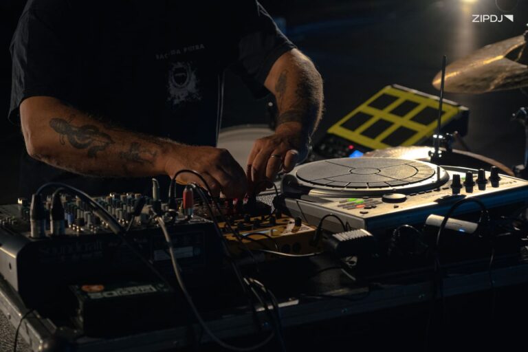 What BPM Is Dubstep? A Guide for DJs & Producers (2026) | ZIPDJ